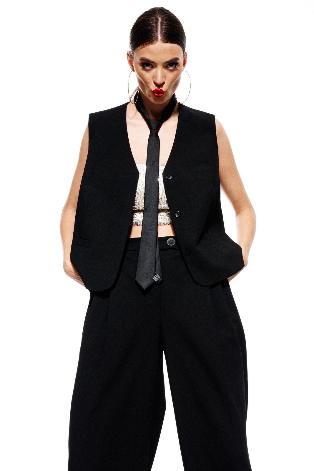 Жилет 3694 черный Elletto Life купить в интернет магазине Велесмода